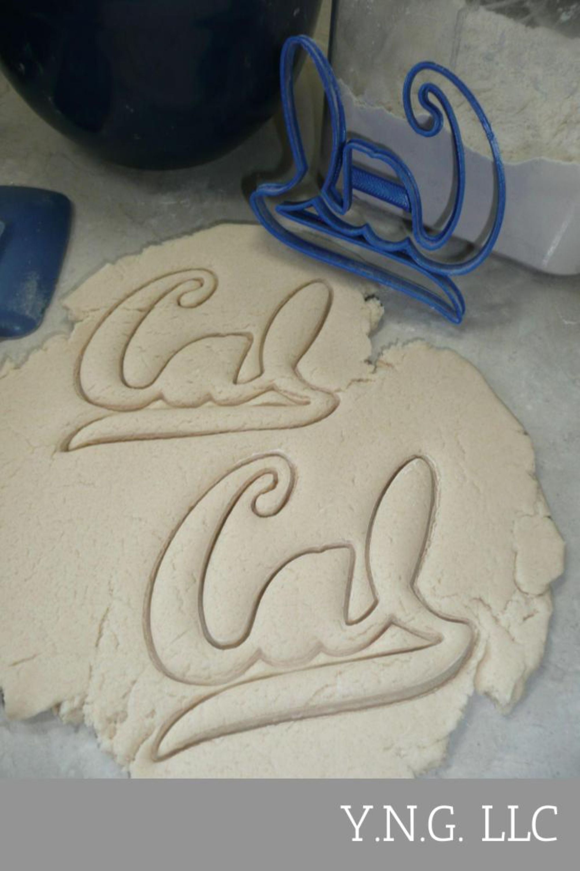 Cal University of California College Athetics Cookie Cutter USA PR4362 ...